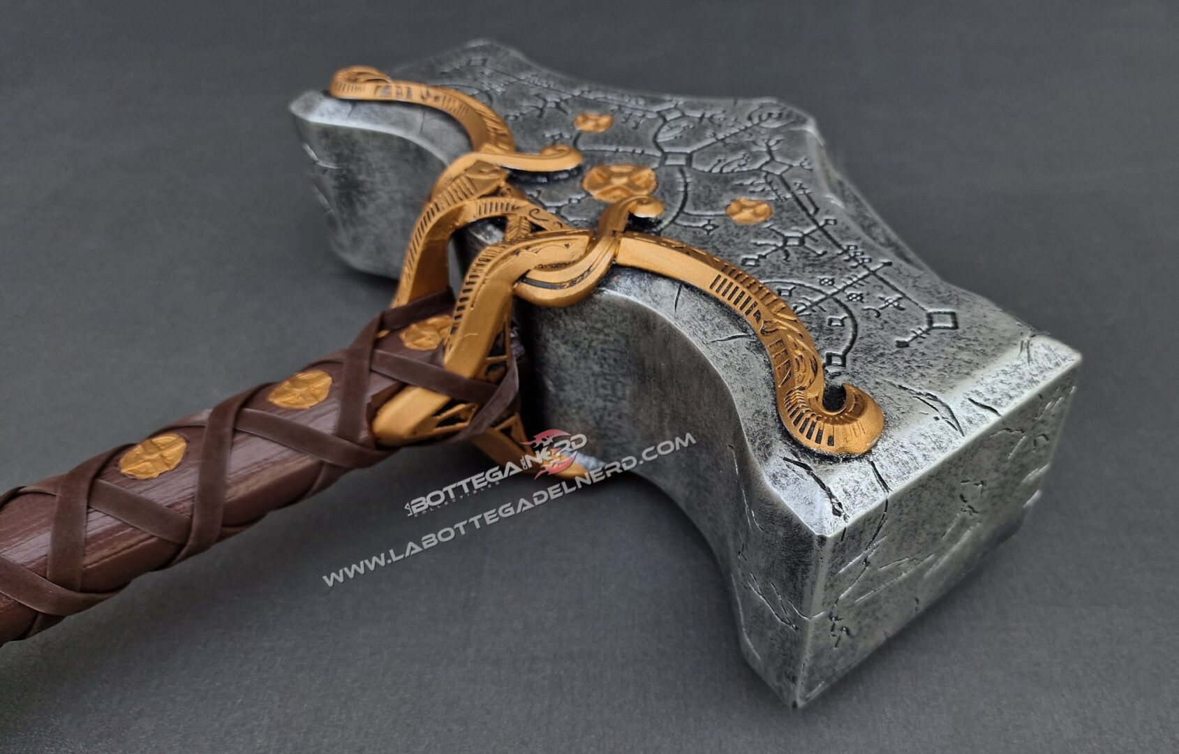 Mjolnir God of War Ragnarok - Replica Mjolnir Thor 1:1